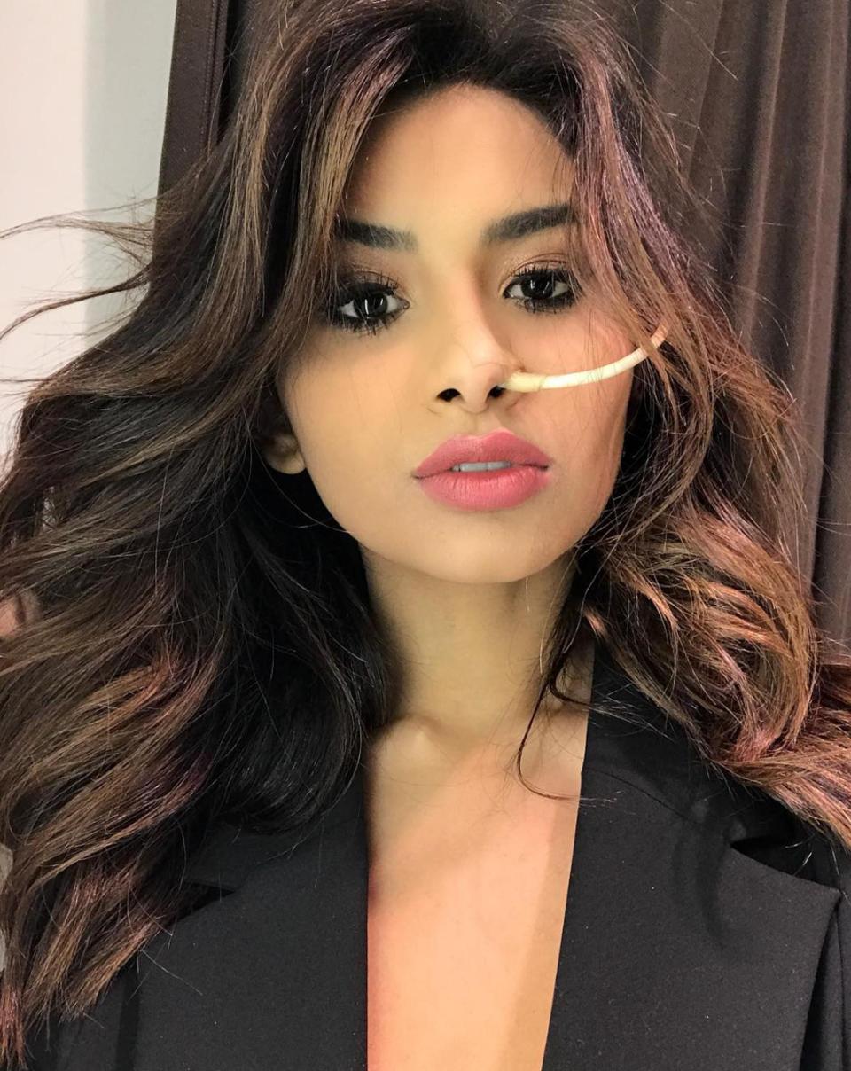 Brazilian model Nara Almeida, 24, dies after documenting her fight ...