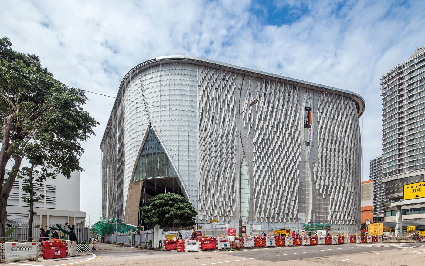 Experience Chinese traditional theatre at Xiqu Centre, West Kowloon ...