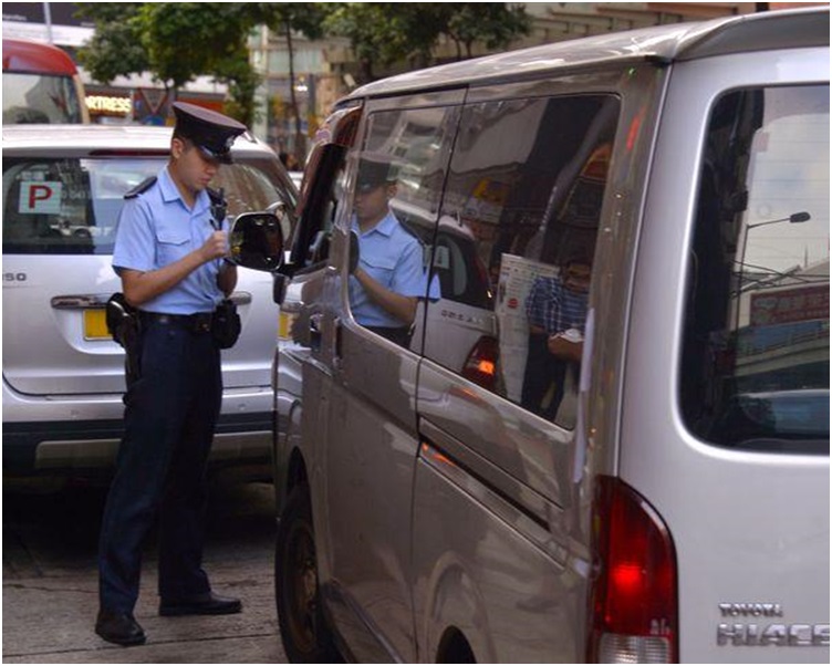 Police issue 1971 traffic summons in one day at Kowloon West District ...