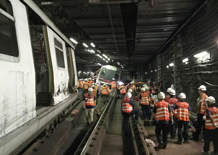 Over a hundred MTR staff sleep less than 8 hours in days to complete ...
