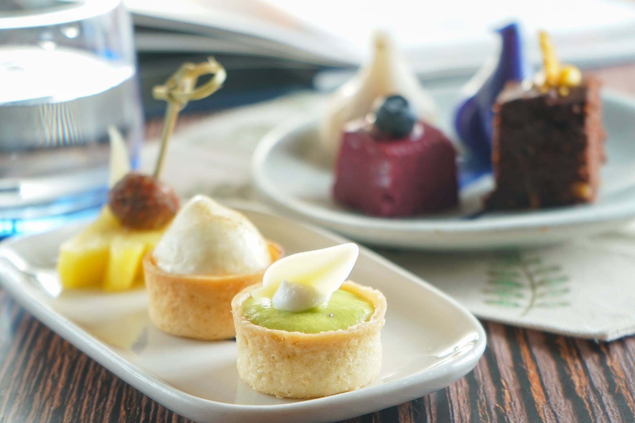 Thai semi-buffet for only HK$188 per person at Michelin-guide THAI ...