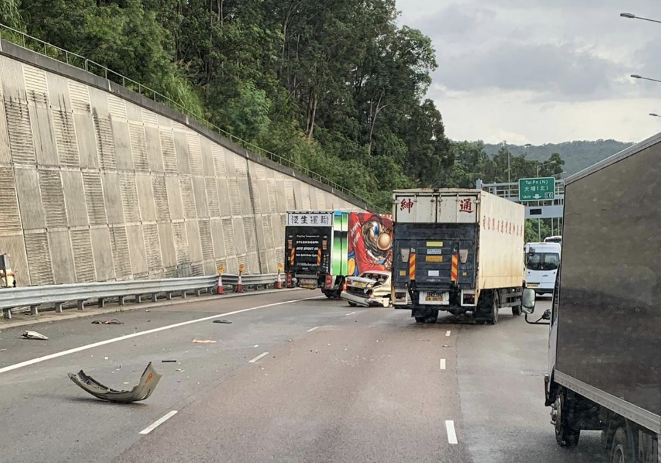 Multi-vehicle crash occurs on Tolo Highway in Tai Po - Dimsum Daily
