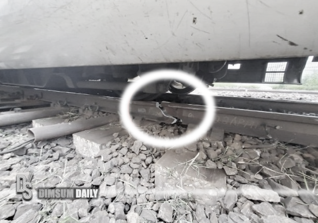 Experts express that the cause of the derailment is potentially due to ...