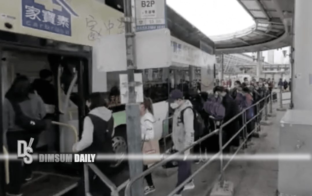 Over 1,000 makes last-minute dash to cross the Hong Kong border at ...