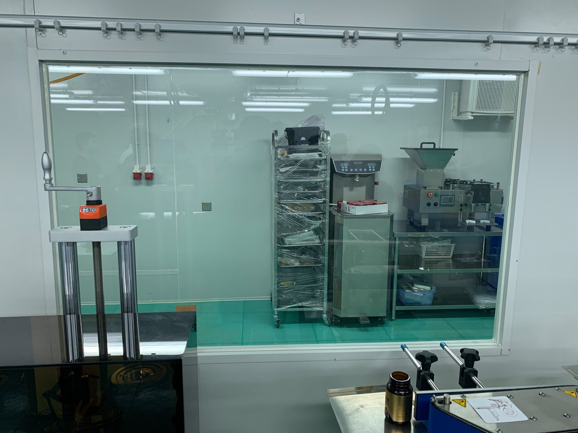 'Mask factory' to go into full production to alleviate the shortage of ...