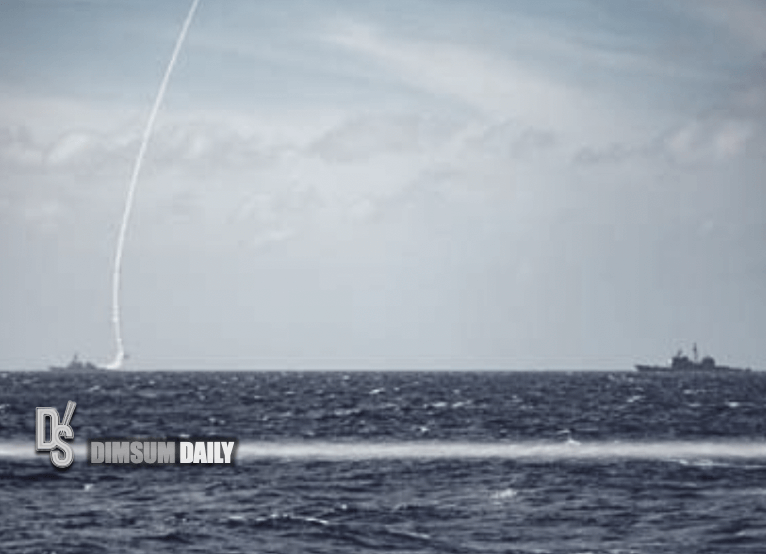 USS Barry (DDG-52) allegedly launches a missile in South China Sea and ...