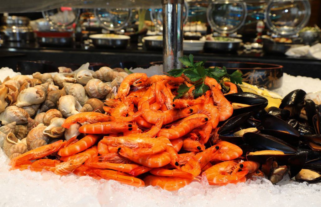 Seafood lunch buffet with free-flow of New Zealand Oysters at Novotel ...