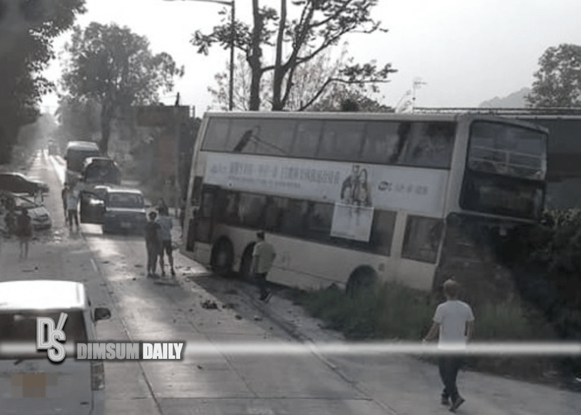 KMB bus crashes into another private car in Pat Heung, 3 injures ...