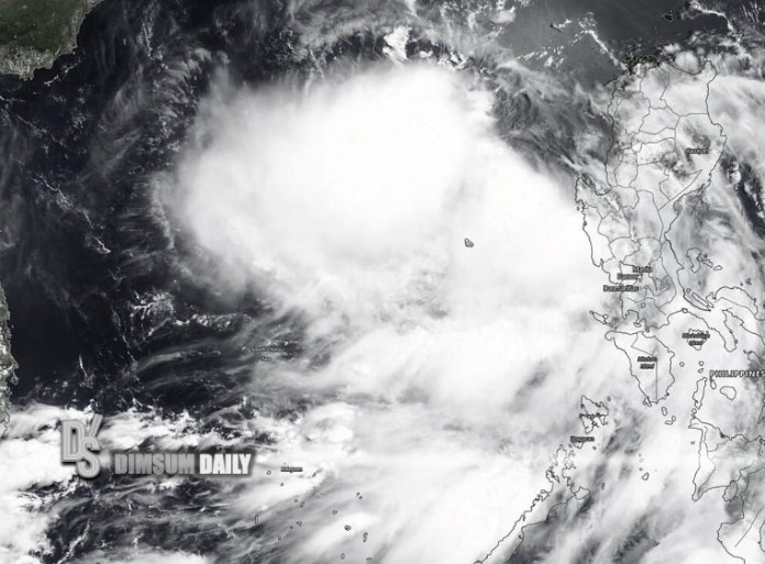 Hong Kong Observatory drops T3 signal to Standby Signal No. 1 as ...