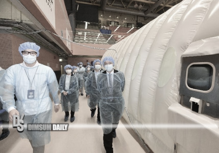 Temporary air-inflated laboratory geared up for universal community ...