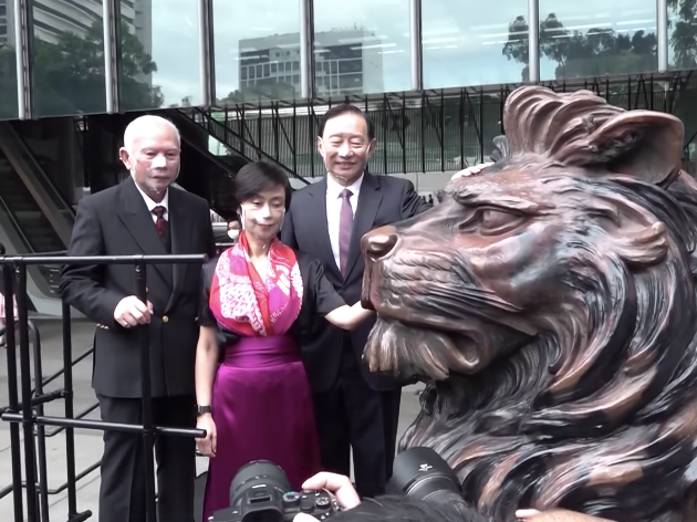 Bronze lion statues in front of HSBC Headquarters 'awakened' in a ...