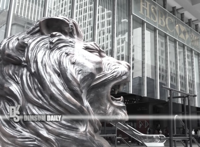 Bronze lion statues in front of HSBC Headquarters 'awakened' in a ...