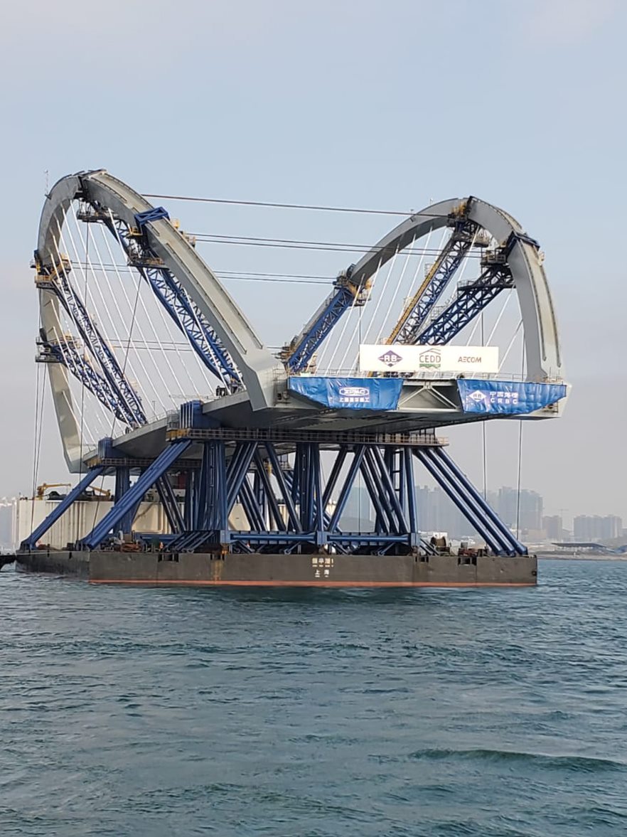 Chief Executive inspects prefabricated double-arch steel bridge for the ...