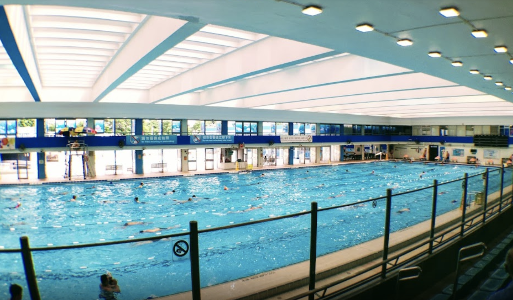 Many queue outside Morrison Hill Swimming Pool on first day of ...