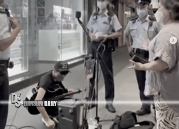 Oliver Ma, the street singer arrested again in Central after singing ...