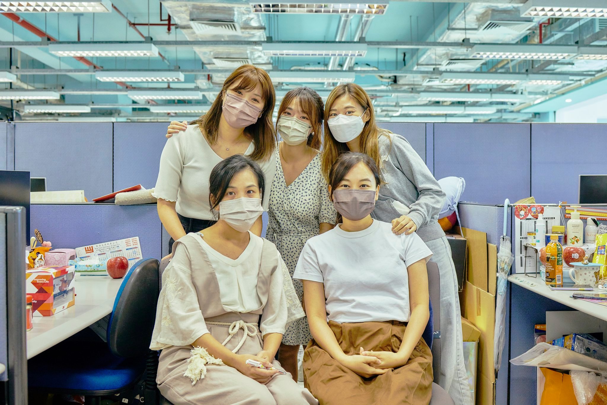 Apple Daily formally closes its doors at midnight today as staff bid ...