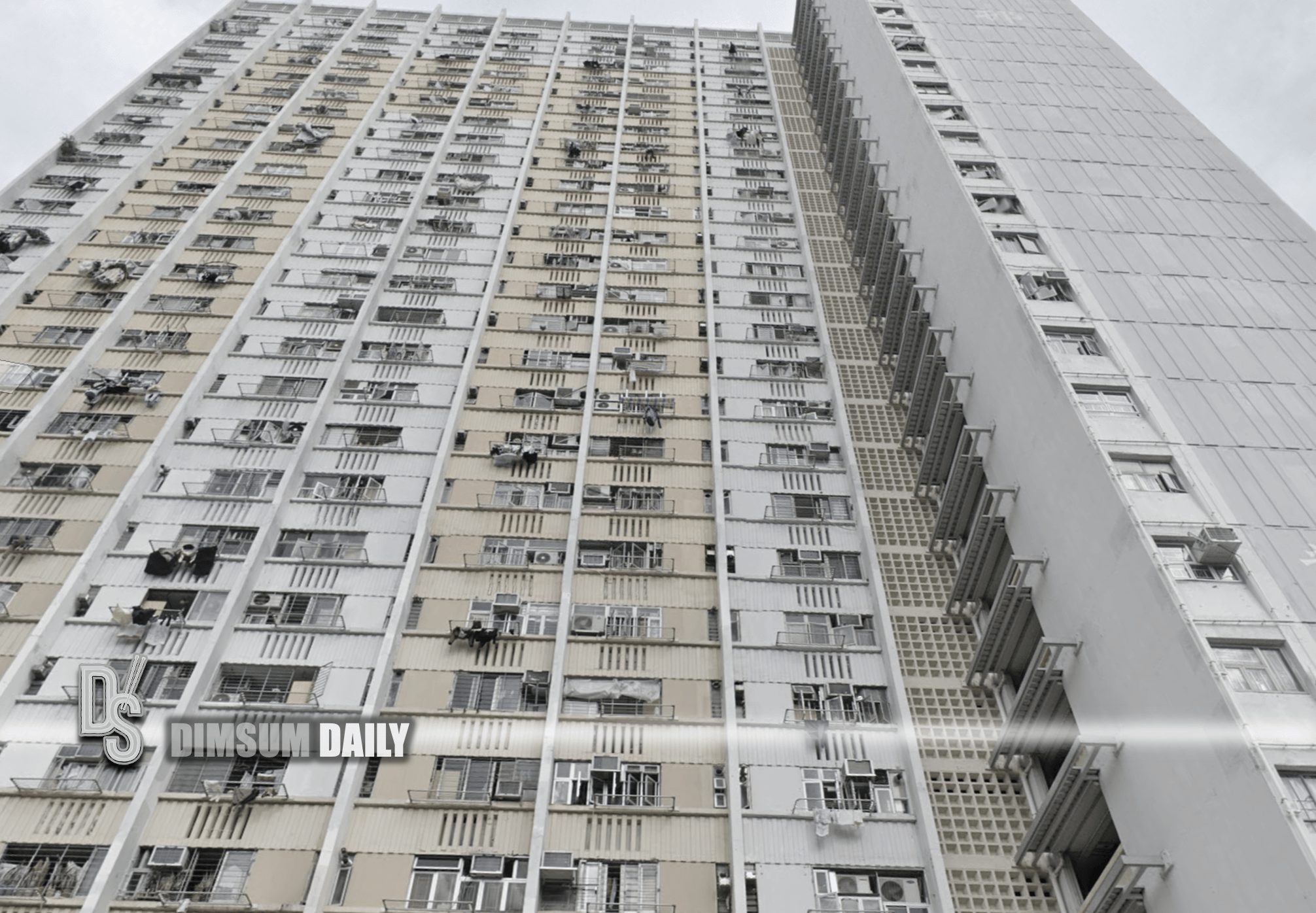 52-year-old man jumps to his death at Wong Shek House, Ping Shek Estate ...