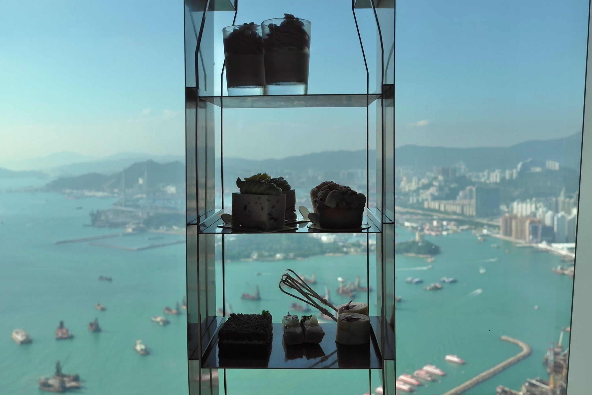 Café 100 by The Ritz-Carlton launches new autumn-themed “Fall in Love ...