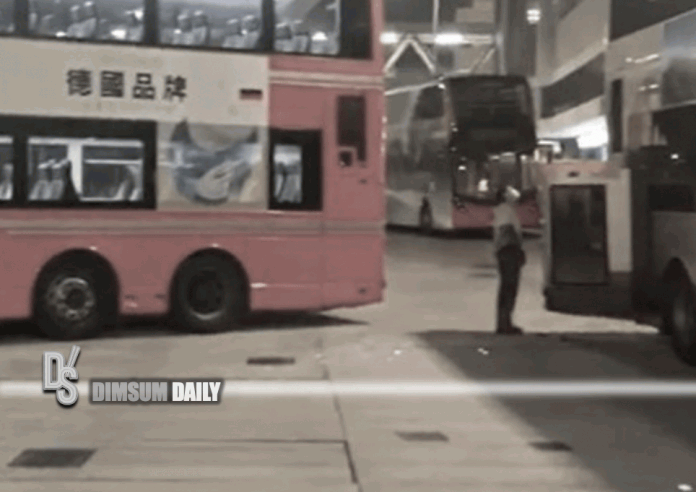 KMB bus crashes into another bus in Cheung Sha Wan - Dimsum Daily