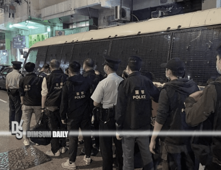 Police raid 2 illegal gambling dens in Sham Shui Po, 2 persons in ...