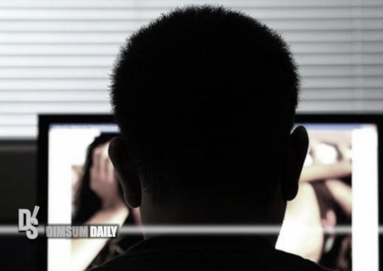 Man threatened by female netizen after his indecent video was recorded ...