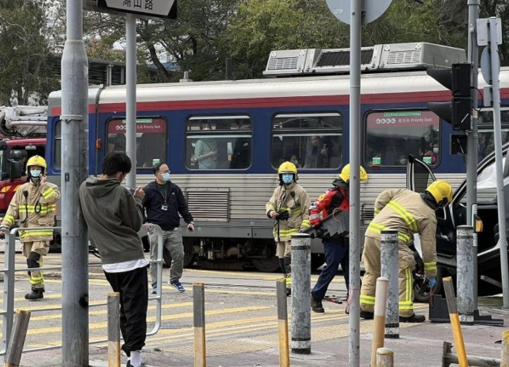 MTR light rail train collides with car near MTR Siu Hei Station ...
