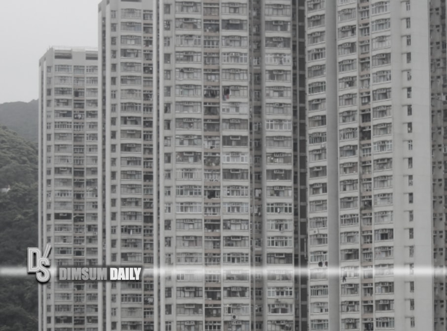 Man armed with knife spotted loitering in the vicinity of Fung Wah ...