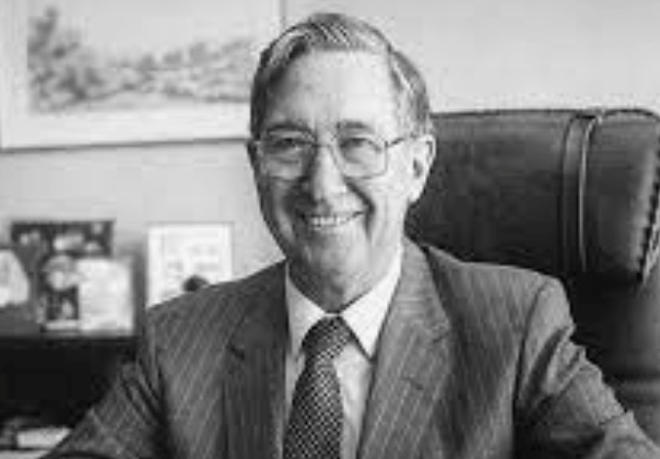 Chief Executive expresses sorrow over passing of Sir Gerard Brennan ...