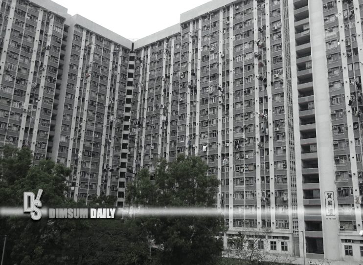 32-year-old woman jumps from top of Ngan Ping House in Yuen Long ...