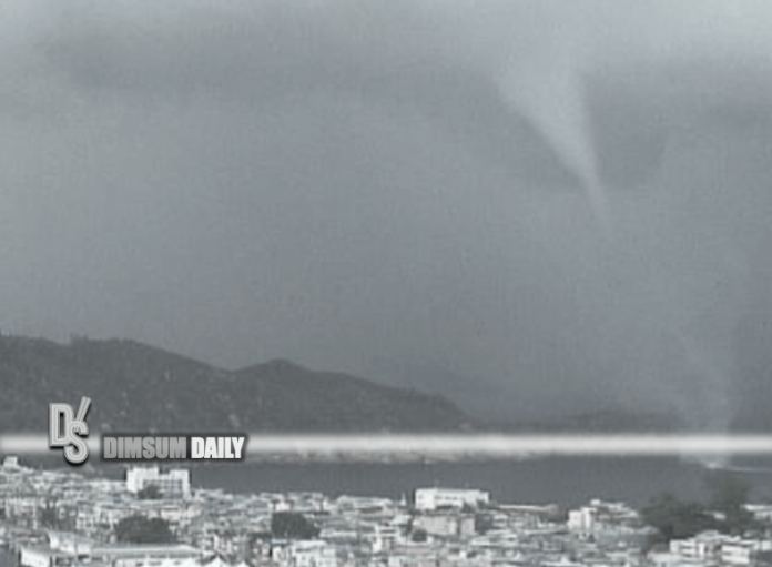 Red Rainstorm Warning Signal issued at 10.45am, waterspout reported at ...