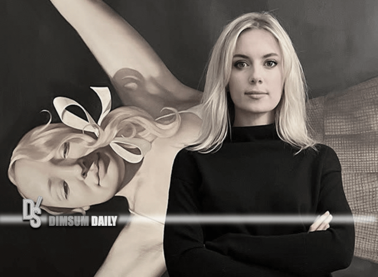 Girlfriend of 71-year-old power art dealer, 27-year-old Anna Weyant ...