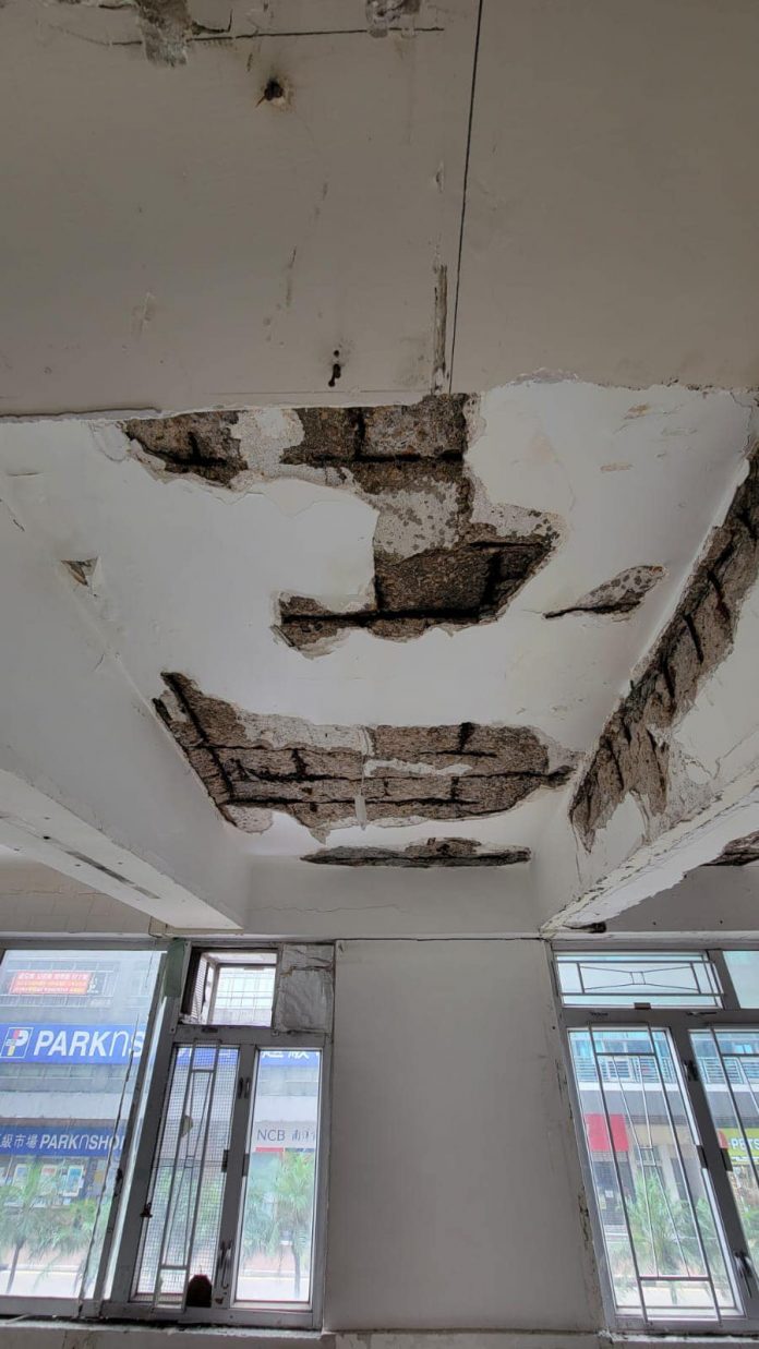 Man Yuen Building in Jordan in danger of 'domino effect' collapse ...