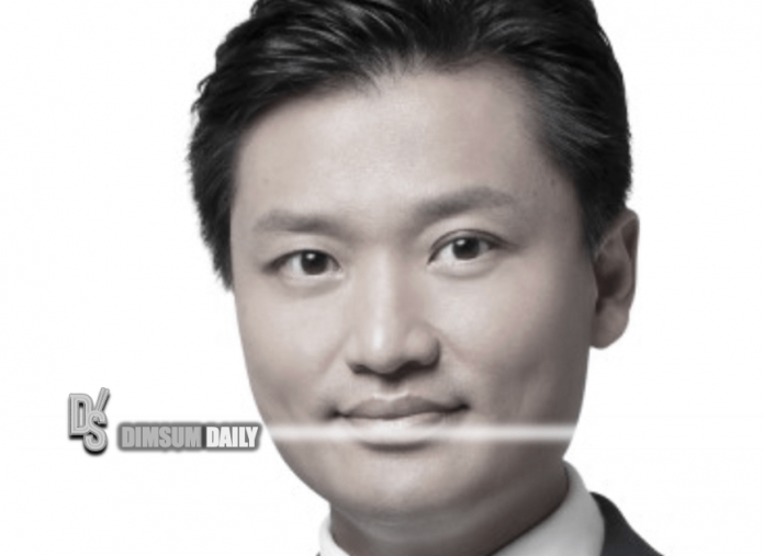 Staff member who works for Legislative Councillor Vincent Cheng Wing ...