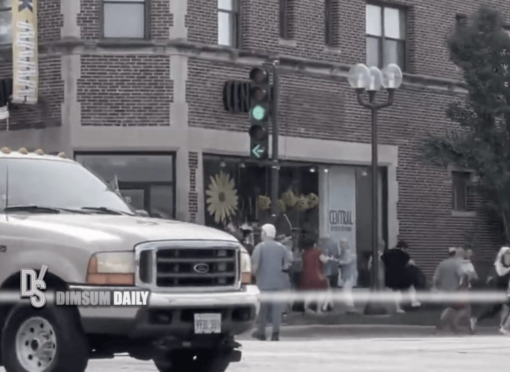 Independence Day mass shooting in Chicago suburb sends shock waves ...
