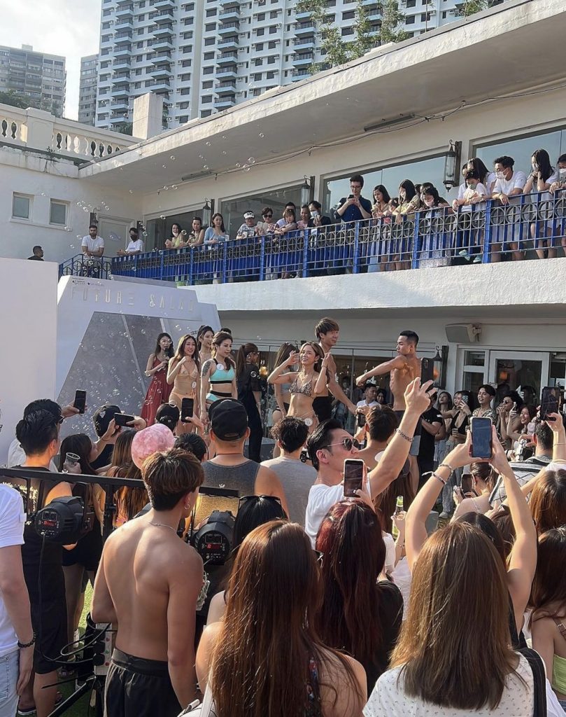More than 100 people gather at ClubONE Repulse Bay, most spotted ...