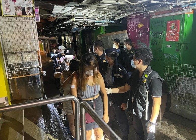 42 including 5 Filipino persons in charge arrested during police raid ...