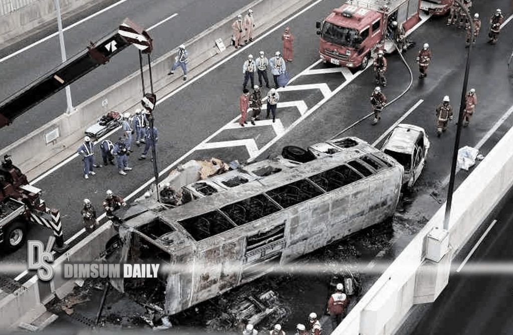 Two certified dead and 7 other injuries reported after bus-car ...