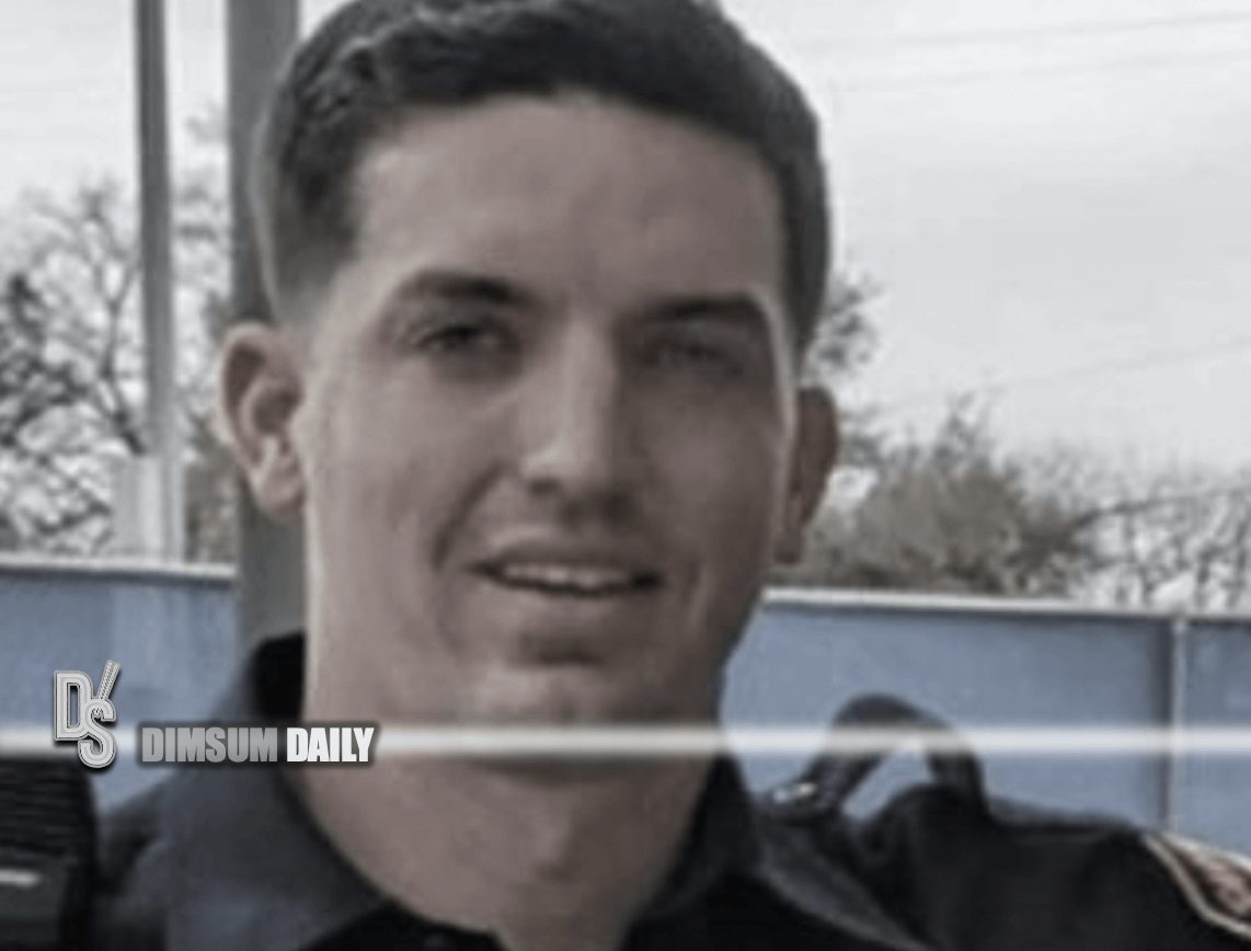 Former police officer charged with shooting teenager on bail in U.S ...