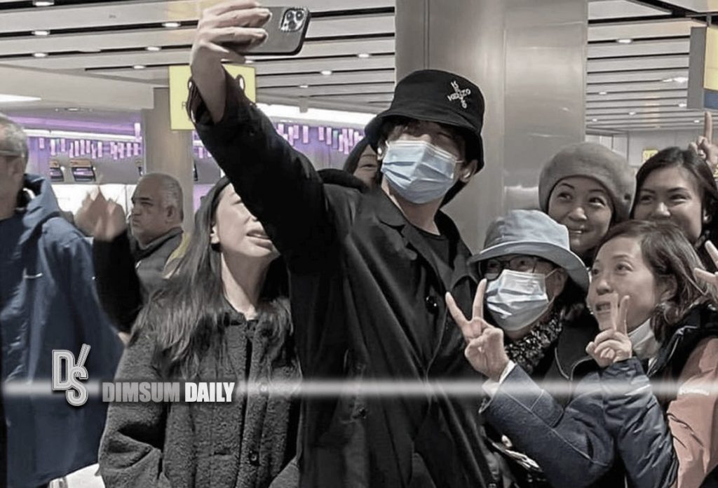 MIRROR member Keung To arrives at HK airport after family trip to Paris ...