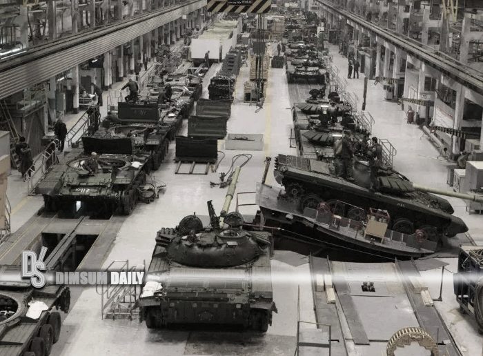 Russia ramps up production of all types of weapons from tanks, guns to ...