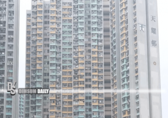 45-year-old man jumps to his death from apartment unit at Tin Yiu ...