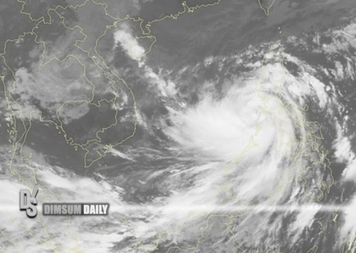 Tropical Storm Nalgae centred about 1,050 kilometres east-southeast of ...