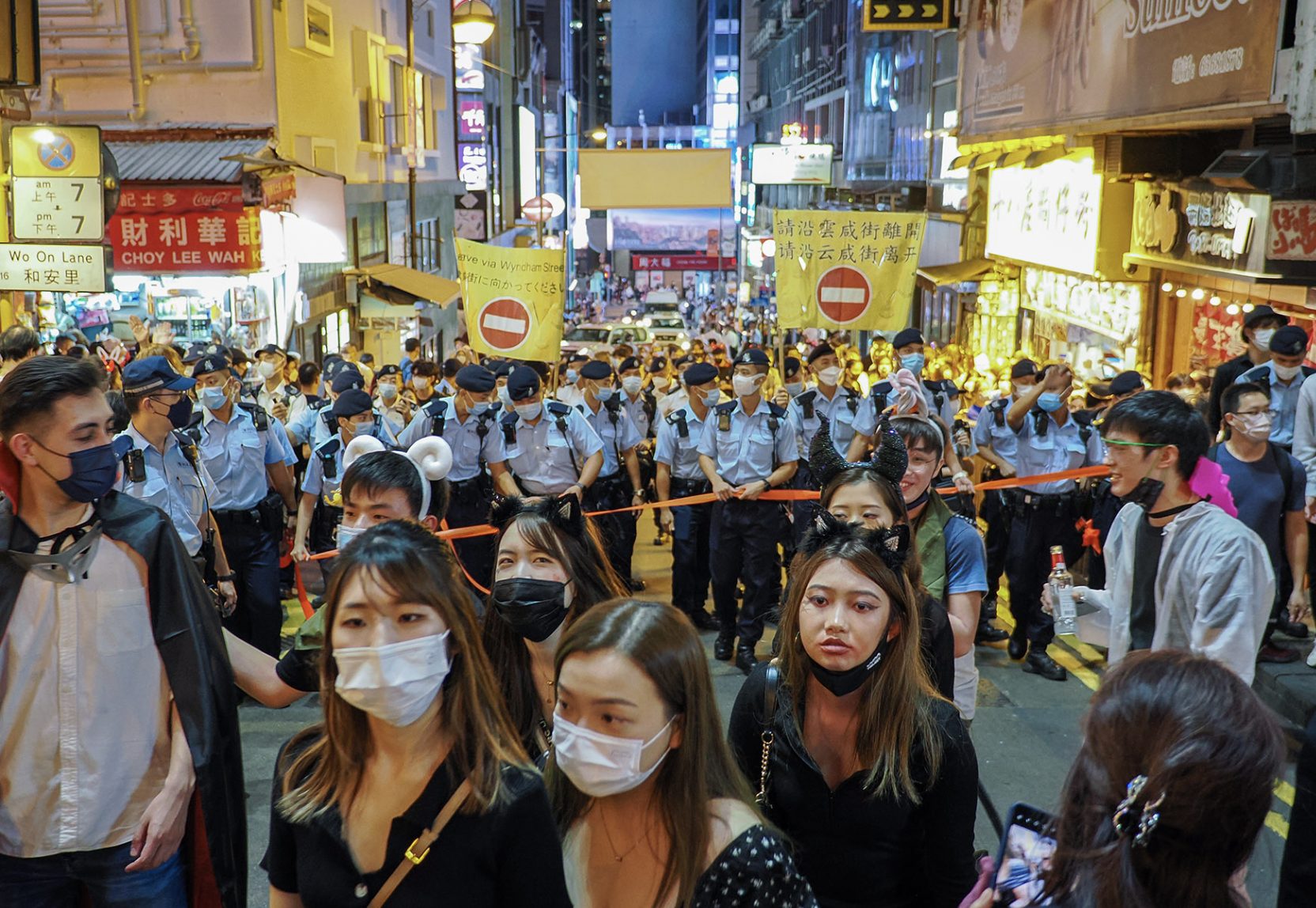 Police to continue with crowd control measures and special traffic arrangements in LKF, MTR ...