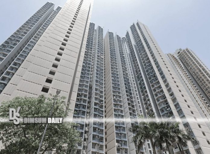 Man jumps from top of Oi Yuk House in Oi Tung Estate - Dimsum Daily