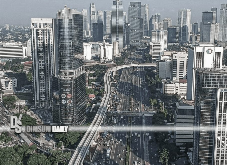 5.8 magnitude earthquake hits western Indonesia, tremors strongly felt ...