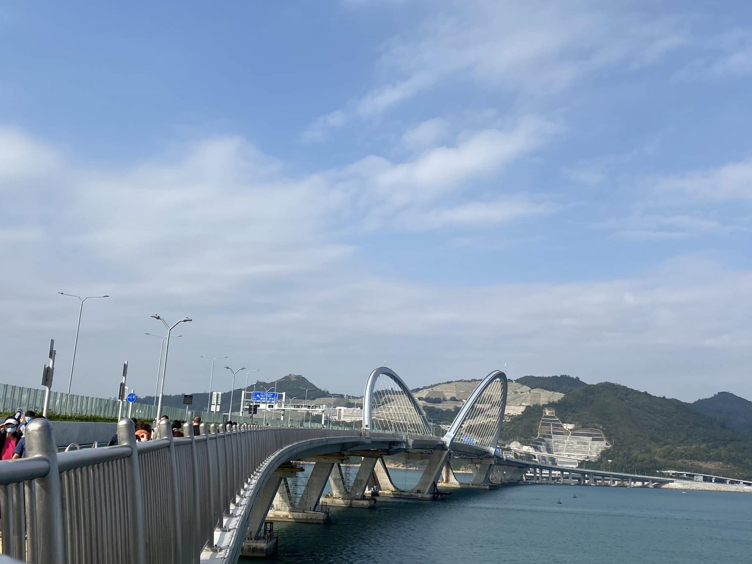 Lam Tin Interchange, Tseung Lam Highway and Wan O Road officially open ...