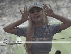 Pornhub's well-known adult actress Eva Elfie spotted during semi-final ...