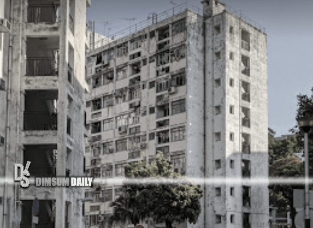 81-year-old man jumps to his death from staircase of Man Keung House in ...