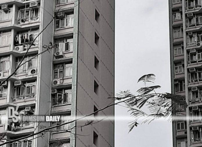 76-year-old man falls to his death from top of Hing Cho House, Hing ...