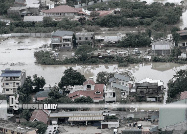 Philippine rains, floods kill 17 - Dimsum Daily